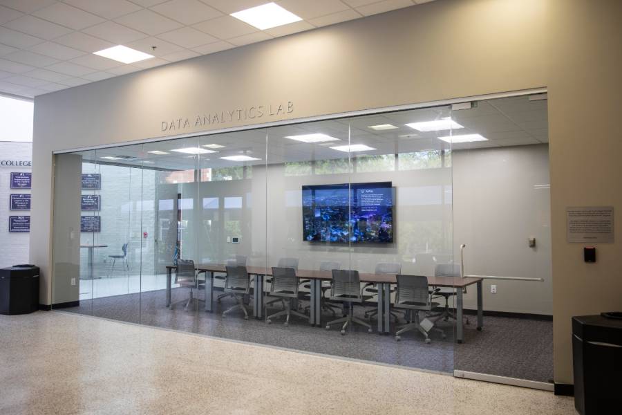 Data analytics lab to blend business, computing & technology | Lipscomb University
